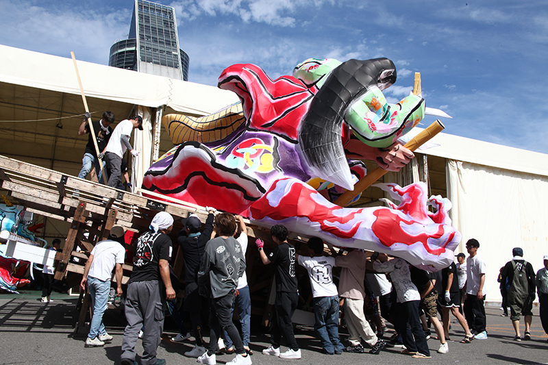 令和7年 ねぶたの台上げ | に組