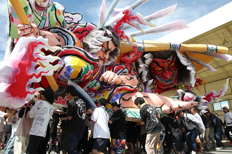 令和7年 ねぶたの台上げ | に組